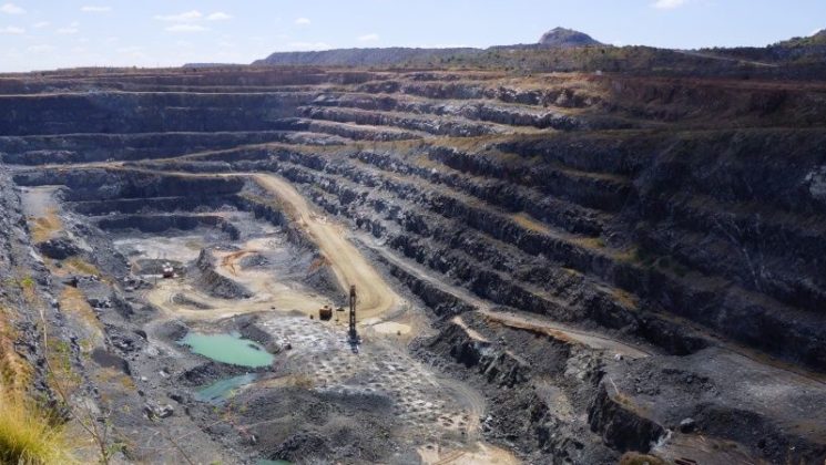 Sun setting over large platinum mines of western Bushveld as project ...