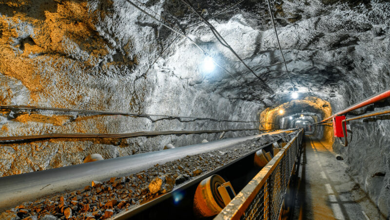 Mine shaft mining - Miningmx