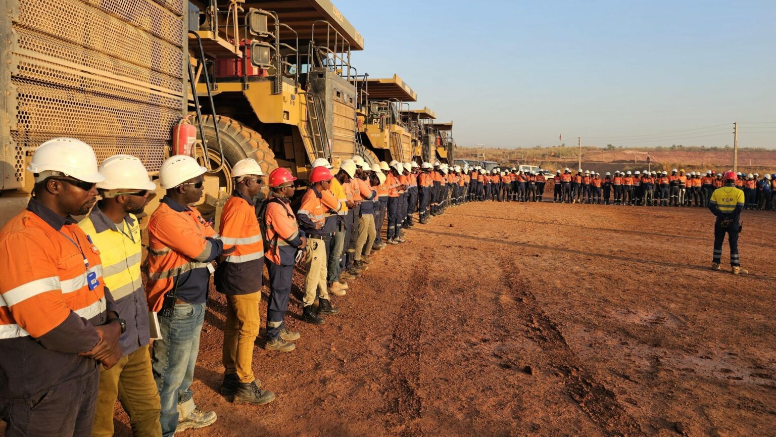 Mining pay rises outstrip productivity gains - Miningmx