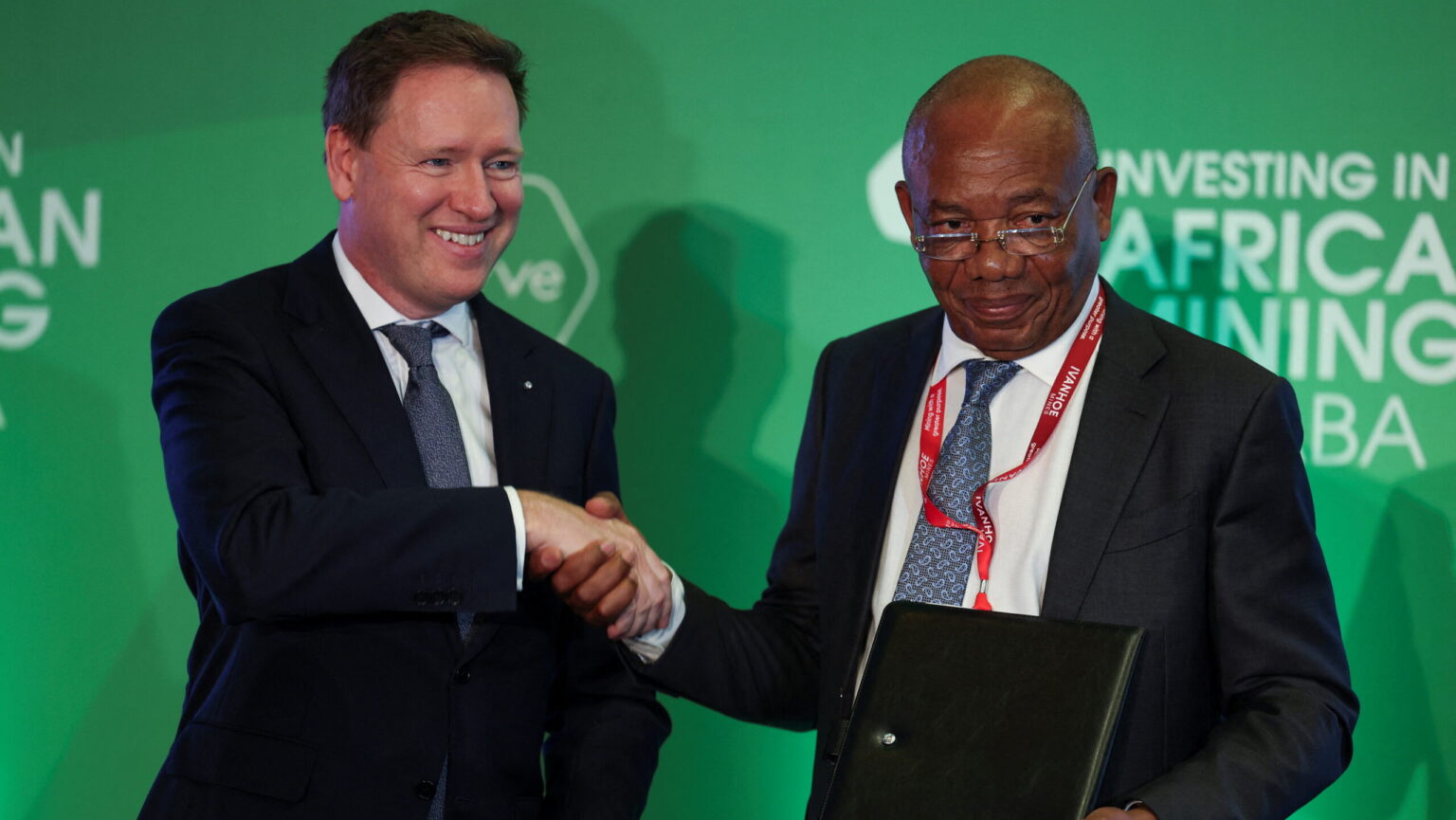Angola bids for Anglo American's De Beers stake - Miningmx